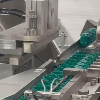 China Sport Cap Assembly Machine With Servo Motor And No High To Seperator for sale