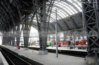 China Prefabricated Railway Station Steel Frame Structure With Space Frame Roof for sale