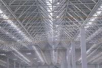 China Metal Building Curved Steel Roof Trusses High Anti Rust Performance for sale