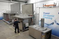China Ultrasonic Cleaning Machine for Pretreatment in Electrophoretic and Powder Coating Applications for sale
