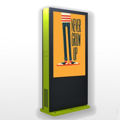 China 55 Inch Free Standing Digital Display Screens , Outdoor Interactive Kiosk IP65 2000nits for sale