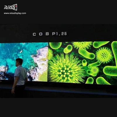 China 640x480mm P1.25 Indoor LED Video Wall Display with 7680Hz Refresh Rate and 500-900 cd/㎡ Brightness for sale