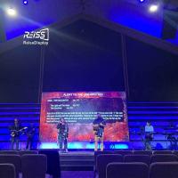China P2.5 Indoor LED Display Screen with 160000 Pixels/m² and 3840Hz Refresh Rate for Commercial Use for sale