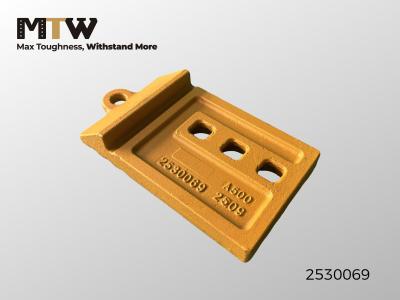 China 2530069 Cast Half Arrow Edge End 3 Holes 966G 966H 966M 972G for sale