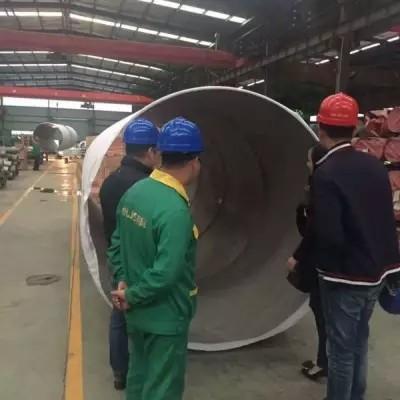 China 304 Stainless Steel Seamless Tube Large Diameter Stainless Steel Tubes for sale