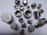 China Class 3000 Socket Weld Pipe Fittings Pickling Stainless Steel Threaded Fittings for sale