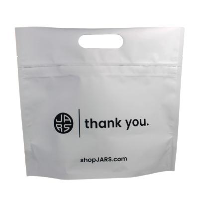 China Heat Sealed Aluminum Foil Stand Up Pouch Matte Effect For Snack Tea Chocolate Packaging for sale