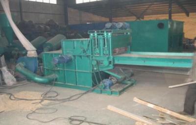 China Industrial Wood Crusher 30-150 kg/h Capacity 40-200 Mesh Powder Size for sale