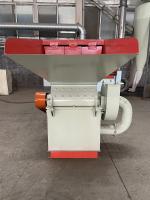 China Furniture Factory Scrap Wood Branch Crusher Machine 7.5kw 1000kg/h Capacity for sale