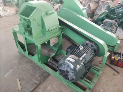 China Industrial Wood Crusher Machine 800-1000kg/h Capacity for Wood Chips Production for sale