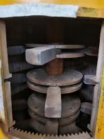 China Quality Reliable Iron Ore model PFL1000 Vertical Combination Crusher Machine for sale