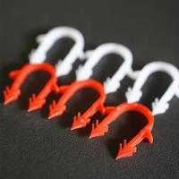 China Durable White Underfloor Heating Pipe Clips For Securely Mounting Pipes On Various Surfaces for sale