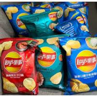 China Bulk Deal: Popular Lays Kelp Salt -Flavored Potato Chips - Economy Pack 59.5G Asian Snack and Drinks for sale