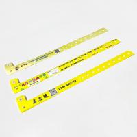 China Customized Logo Vinyl PVC Wristbands L Shape One layer PVC Colorful wristband Bands For Promotion And Gift Items for sale