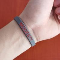 China 1-5mm Width Silicone Wrist Bands for Customized Business Events and Sports Souvenirs for sale