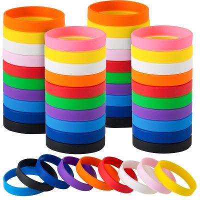 China Customd Solid Silicone Wristbands Personalized Bracelets for Promoting Business Events with Printing Options for sale