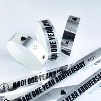 China Unisex Silver/Gold Holographic Wristbands Personalized Service with Glitter and Color Logo for sale