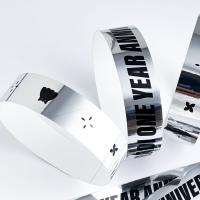 China Fashionable Silver Holographic Disposable Soft Paper Bracelet Glitter Style Event Entrance Ticket with Logo Printed for sale