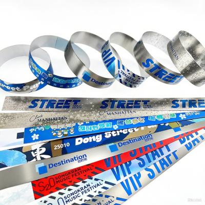 China Ultimate Event Accessory Unisex Fashionable and Adjustable Paper Wristbands in Silver or Gold for sale