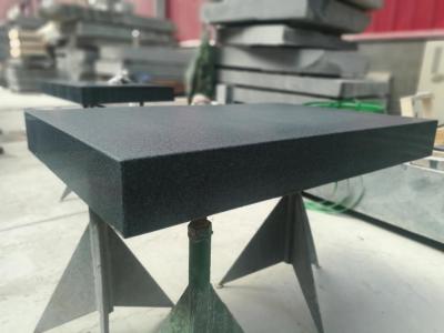 China Black Granite Inspection Plate 1000x2000mm with Shore Hardness 70-80 Hs and 0.13% Water Absorption for sale