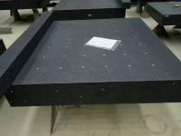 China Granite Surface Plate 2000 x 2000 mm with 70+ HS Hardness and 0.32-0.63μm Surface Roughness for sale