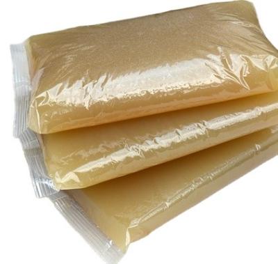 China Hot SGS Animal Jelly Glue / Adhesive Hot Glue For Gluing Machine for sale