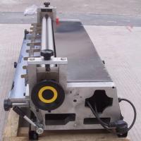 China Desktop Gluing Machine / Manual Gluing Machine Used for Gluing the Cover Papers for sale
