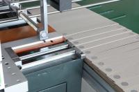 China Automatic Magnet Iron Sheet Installation Machine for sale