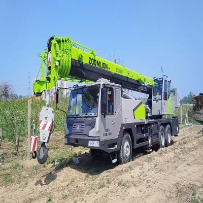China ZOOMLION ZTC300V Used Crane Trucks Heavy Equipment 30T 85km/h for sale