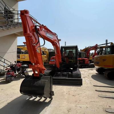 China Second-hand Doosan DX60 6-ton mini track excavator for small-scale works for sale