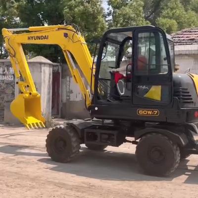 China Used Hyundai Digger  R60W Secondhand 6ton Wheel digging Excavator 42.5kw for sale