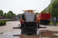 China Used Asphalt Spreader truck 7.19CBM Road maintenance equipment 103km/h for sale