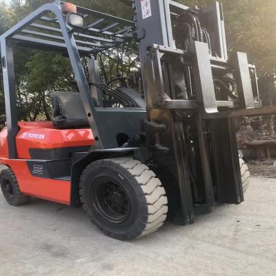 China Diesel Tuel Toyota Used Forklift 3.5 Ton 3.5 Mast With Side Shift for sale