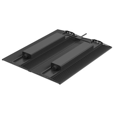 China Aluminum Full Spectrum LED Grow Light With IR Spectrum Passive Cooling Black Lamp Body Silicone Lens for sale