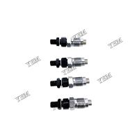 China For Kubota Fuel Injector 4 pieces V2203 engine 16082-53903 16082-53900 for sale