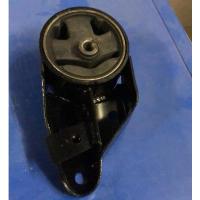 China Kaluj 11220-0E410 112200E410 Ni-ssan Engine Mount ALTIMA BLUEBIRD for sale