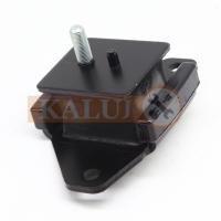 China 12361-17070 12361-50120 12361-50121 12361-50122 12361-66040 To-yota Land Cruiser 100 Engine Mount for sale