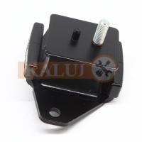 China 12361-17070 12361-50120 12361-50121 12361-50122 12361-66040 To-yota Land Cruiser 100 Engine Mount for sale