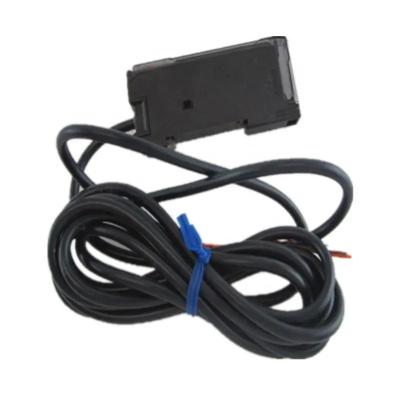 China Omron E32-D61-S Programmable Logic Controller 1 Year Warranty Japan Origin for sale
