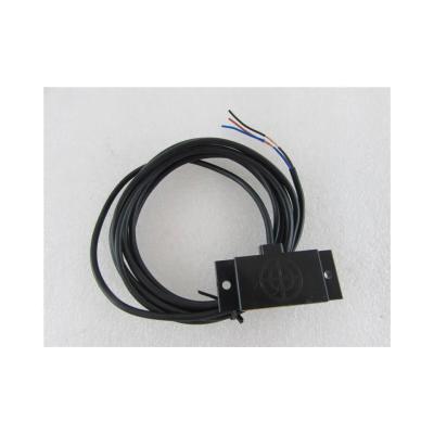 China Omron E2E-X10D1-N Programmable Logic Controller Relay Outputs 1 Year Warranty for sale