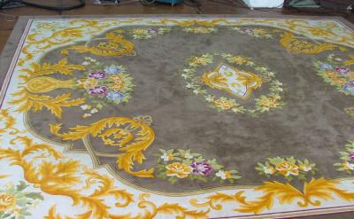 China Comfortable Handmade Woollen Carpet / Chinese Hand Knotted Wool Rugs for sale