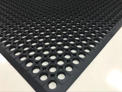 China Rubber floor mat  Hotel kitchen rubber floor mat  Round hole rubber floor mat for sale