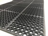 China Rubber floor mat  Hotel kitchen rubber floor mat  Round hole rubber floor mat for sale