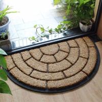 China Thickness 25mm Coir Outdoor Mats Semi Circle Rubber Mold Puzzle Style for sale