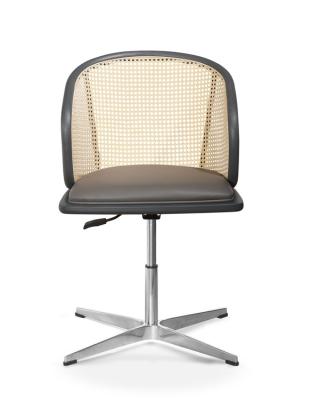 China Sophisticated Executive Rattan Office Chairs 45 X 50 X 42 Mm Paddle Shift 3d for sale