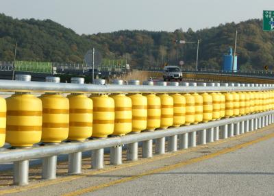 China 500 Mm Width Highway Roller Barrier Durable Safety Guardrail System Accessories for Road Protection and Traffic Control for sale
