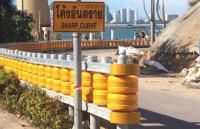 China Yellow With Black Stripes Safety Roller Barrier Featuring Foam Wheel Material and Accessories for Safety Barrier Solutions for sale