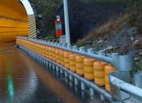 China PU Wheel Material Safety Roller Barrier 2000 Mm Length Yellow With Black Stripes Provides Protection For Worksite Safety for sale