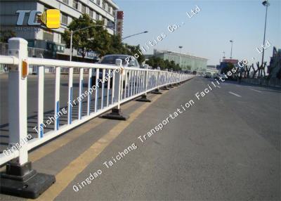 China Out Door Bolted Connected Steel Plastic White Fence Municipal Highway Galvanized Build for sale