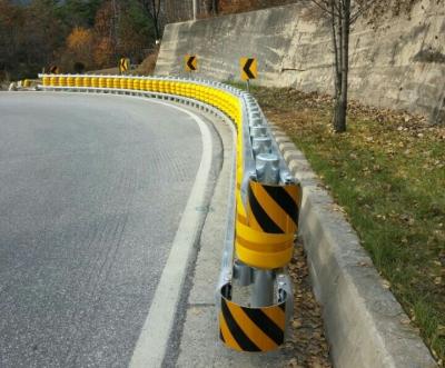 China 10 Years Lifetime HDG Highway Roller Barrier for Highway Construction for sale